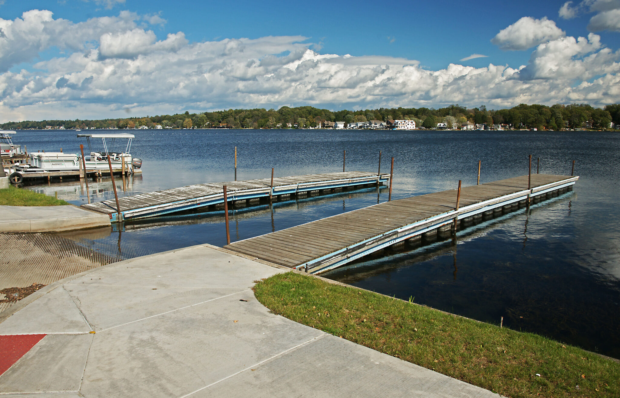 Discover Conneaut Lake: From Glacial Origins to Resort Town